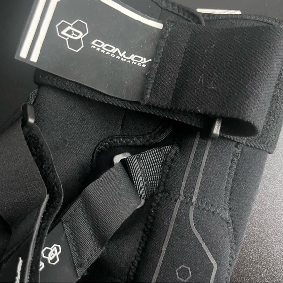 Donjoy | Accessories | Donjoy Black Bionic Elbow Brace Ii | Poshmark